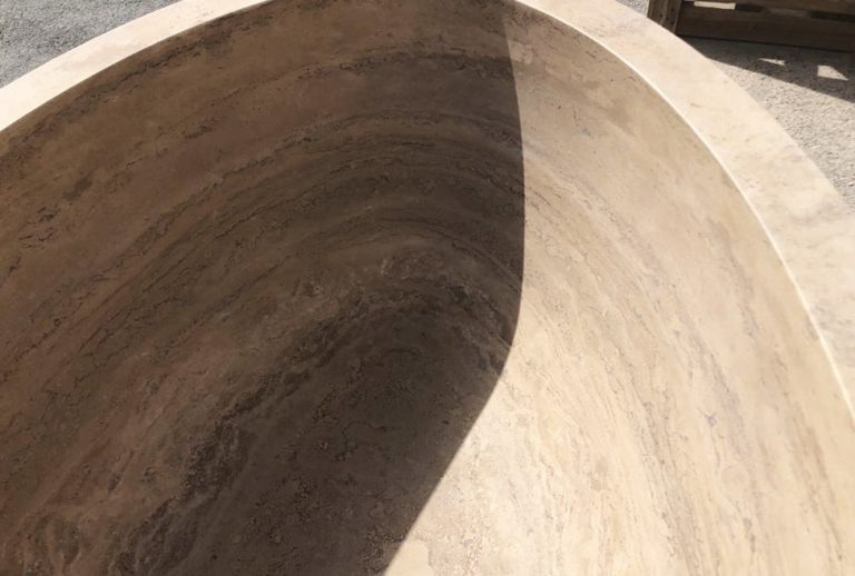 Solid travertine bathtub | TINO Natural Stone